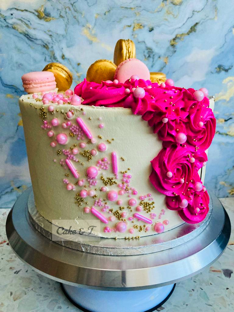 Pink and gold wedding cake – Cake & T